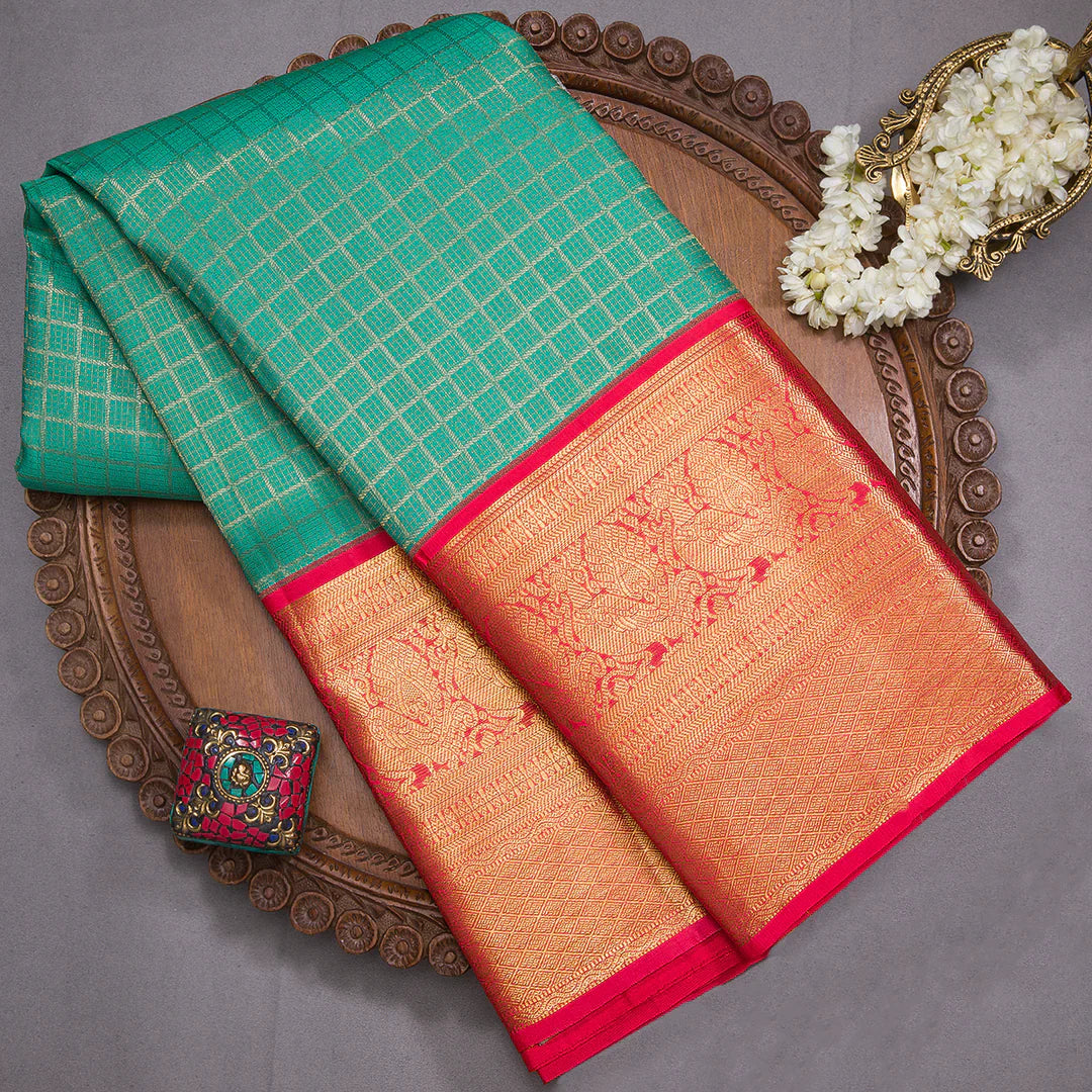 A Beginner’s Guide to the Different Types of Saree Pallu ...